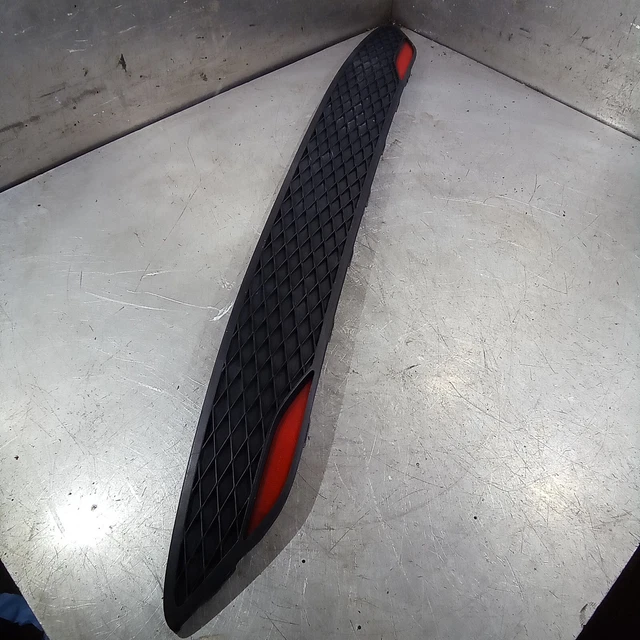 HONDA CIVIC MK8 FN2 2006-2011 Type-R Rear Bumper Grille Insert Trim ...