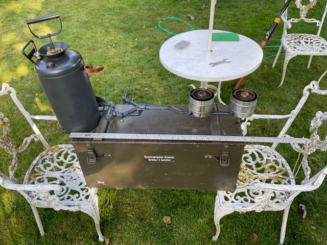 SWISS MILITARY ISSUE Cased Two Hob Field Kitchen Stove Kit Petrol lead ...