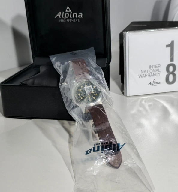 ALPINA SWISS AUTOMATIC Startimer Pilot Heritage Green Dial Watch ...