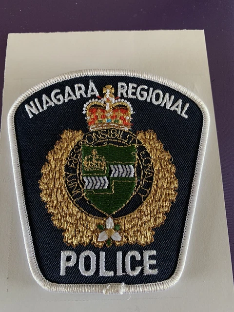 CANADA NIAGARA REGIONAL Police Patch Gold Bullion White Lettering And ...