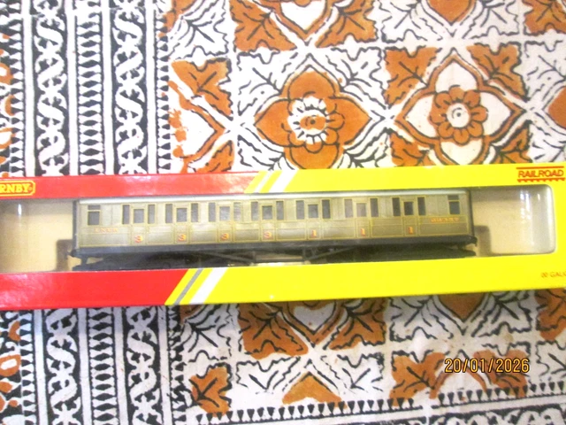 HORNBY R4332 LNER Teak Composite Coach brand new boxed £14.65 - PicClick UK