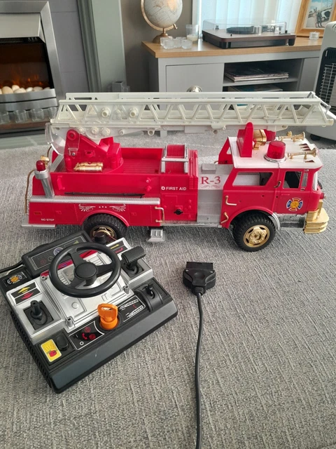 REMOTE CONTROL FIRE Engine R-3 1980s Large Fite Truck £1.25 - PicClick UK