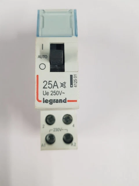 CONTACTEUR DOMESTIQUE CX³ Silencieux Bobine 230V 2P 250V 25A Contact 2F 1 Module EUR 9,00 ...