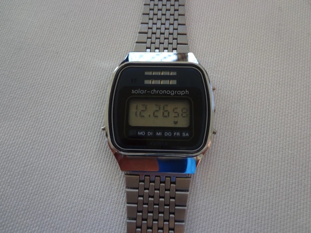 RUHLA DDR GLASHÜTTE Weimar Armbanduhr LCD Solar Chronograph NEUWERTIG ...