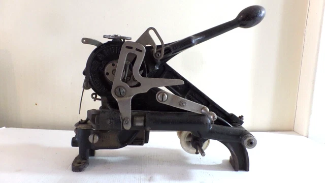 ANCIENNE MACHINE POUR Chaussures JUNKER & RHU SD 28 FOX SOCOM ...