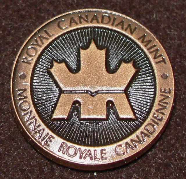 ROYAL CANADIAN MINT Employee Pin 15 Years of Service #23884 $23.99 ...