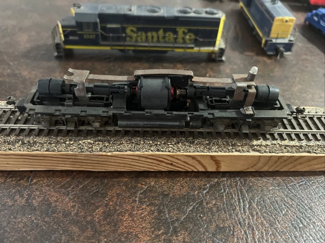 LOCOMOTIVE DIESEL VINTAGE échelle Athearn HO Santa Fe (bleu & jaune ...