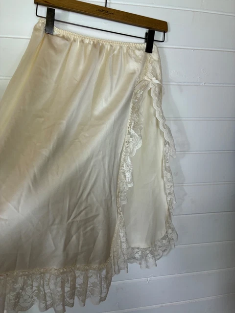 VINTAGE LINGERIE 80'S St Michael Ivory Half Slip Lace Hem Slit To Thigh ...