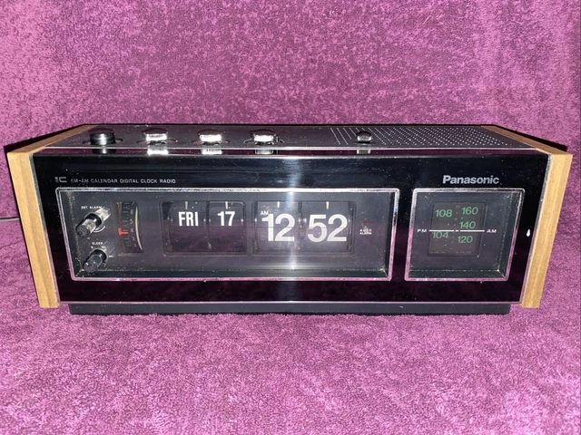 1971 PANASONIC NATIONAL IC Premium RC-6493 AM/FM Flip Clock/Calendar ...