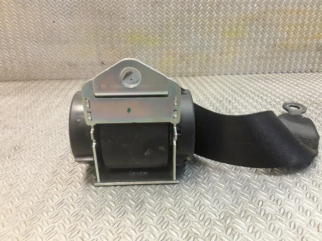 MERCEDES W211 SEAT BELT In BLACK E CLASS W211 REAR CENTER MIDDLE USED ...