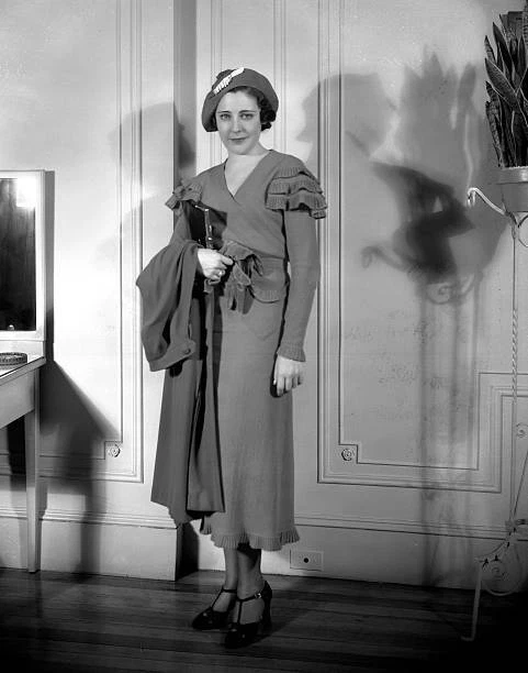 ELIZABETH BARTHELL SINGER on Radio models fashion New York NY Ja 1940s ...