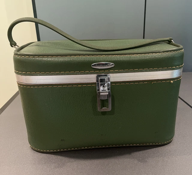 VINTAGE SEARS FEATHER Lite Make-Up Travel Case 1960's Olive Green Train ...