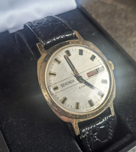 VINTAGE SEKONDA AUTOMATIC Watch, Made USSR, 21 Jewels, Date, Leather ...