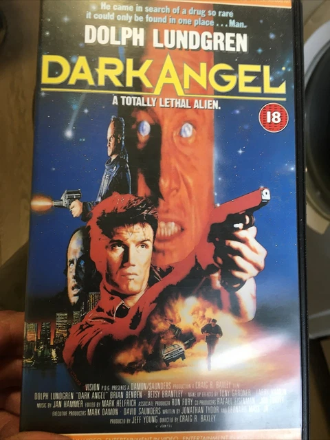 DARK ANGEL VHS Video Tape Dolph Lundgren EUR 8,59 - PicClick IT