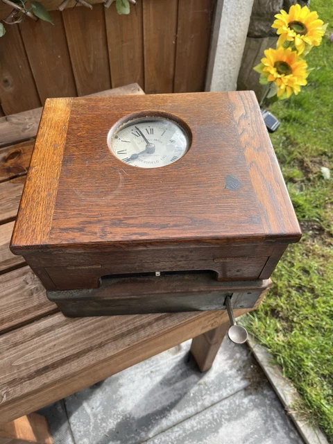 ANTIQUE GLEDHILL BROOK Time Recorder Clocking In/ Out Machine - W/O £51 ...
