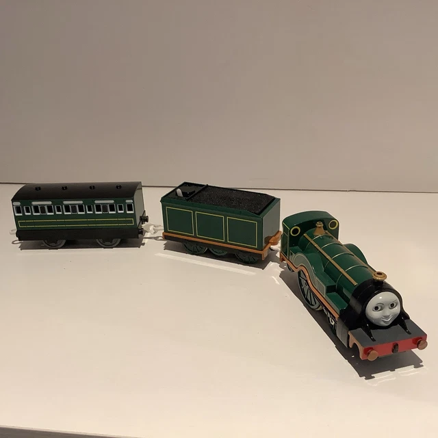 TRACKMASTER THOMAS THE Tank Engine - TOMY Emily 2004 Train With ...