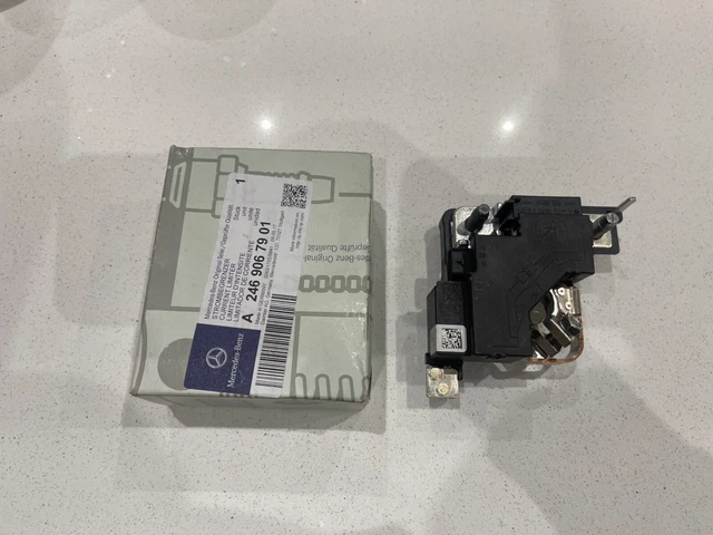 GENUINE NEW MERCEDES Battery Sensor Current Limiter A2469067901 A B C E ...