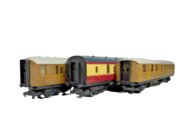 RAKE OF 3 Hornby Lner Gresley Teak Composite Coach 22357 & M5709 Oo ...
