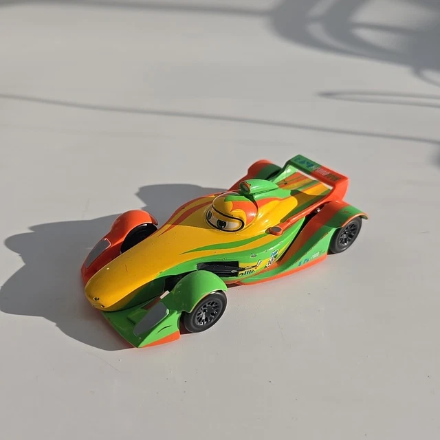 DISNEY PIXAR CARS 2 RIP Clutchgoneski Die Cast Grans Prix 10 £9.99 ...