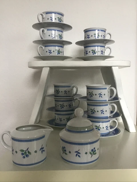 CARAT BAVARIA COLLECTION 24 Teile Tassen Untertassen Milchkännchen ...
