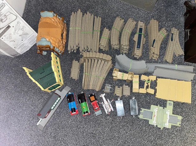 THOMAS & FRIENDS Trackmaster Super Sodor Adventure 80+ Pcs Extra Thomas ...