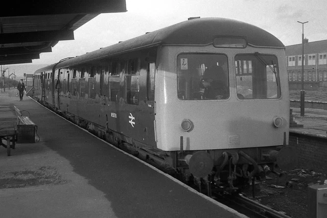 BRITISH RAIL CRAVENS DMU Rochdale Rail Photo £2.70 - PicClick UK