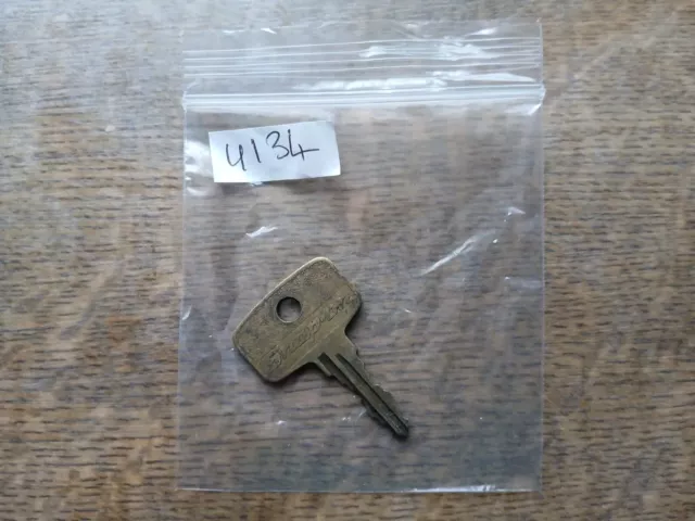 SNAP ON, SNAP-ON Tool Toolbox Key Roll Cab Key Tool Chest Key Y304, 304 ...