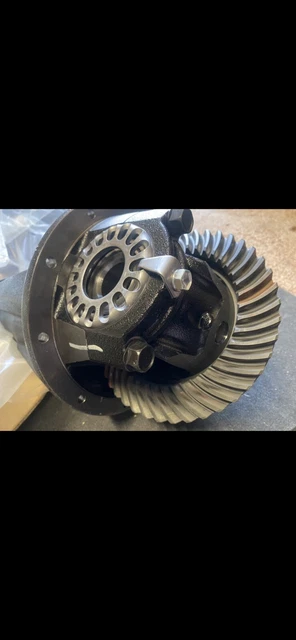 GENUINE TOYOTA HZJ78/79 series landcruiser Front Diff Centre EUR 1.090 ...