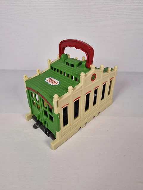 THOMAS THE TANK Engine Trackmaster Push Along Engine Train Shed Carry ...