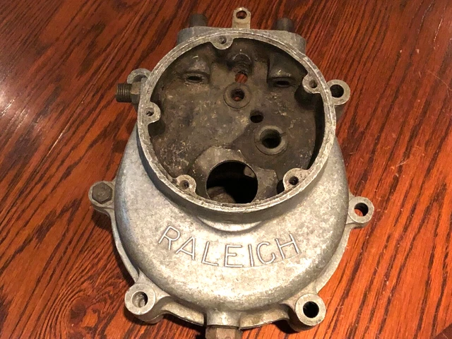 1926 VINTAGE MODEL 5 Raleigh 399cc motorcycle engine cases – Poss Model ...