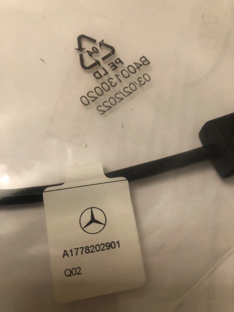 ORIGINAL MERCEDES-BENZ MEDIA Interface USB USB-C Adapter Kabel NEU EUR ...