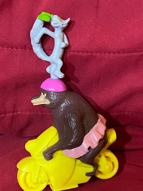 SORPRESA MCDONALD'S MADAGASCAR 3 KING JULIEN e SONYA BEAR SPINNING BIKE ...