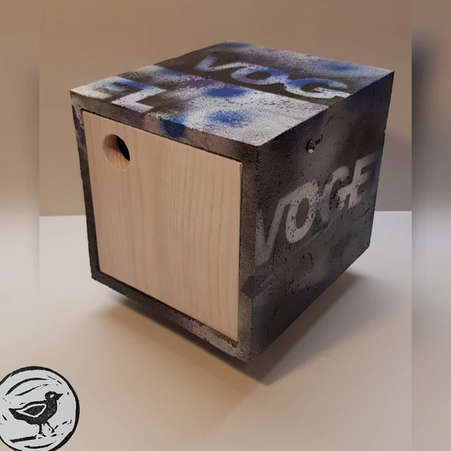 CASSETTA NIDO DESIGN/GRAFFITI, incubatrice, voliera in cemento e legno ...