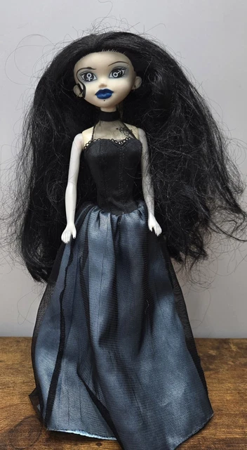 BLEEDING EDGE BEGOTH Leda Swanson Doll Good Used Condition Rare 2004 £ ...