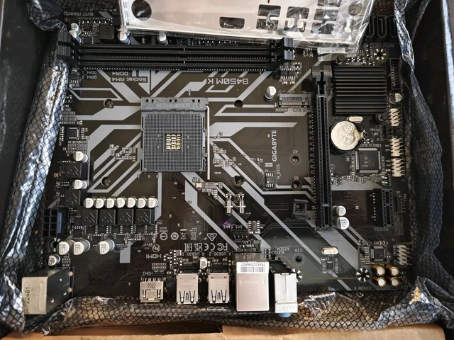 GIGABYTE B450M AMD Socket AM4 AMD Ryzen Motherboard £69.99 - PicClick UK