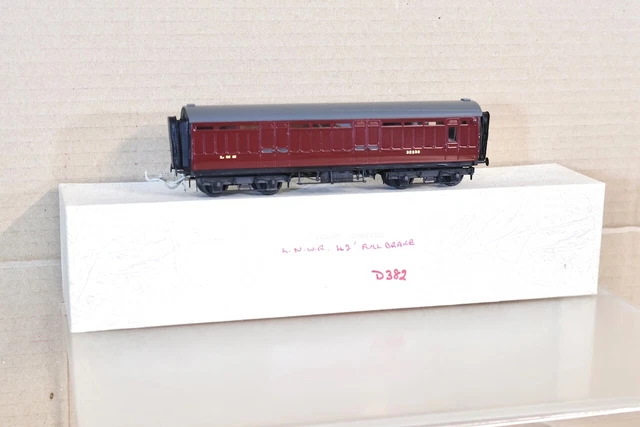 COMET MODELS KIT BUILT LMS LNWR MAROON PASSENGER FULL BRAKE COACH 32238 ...