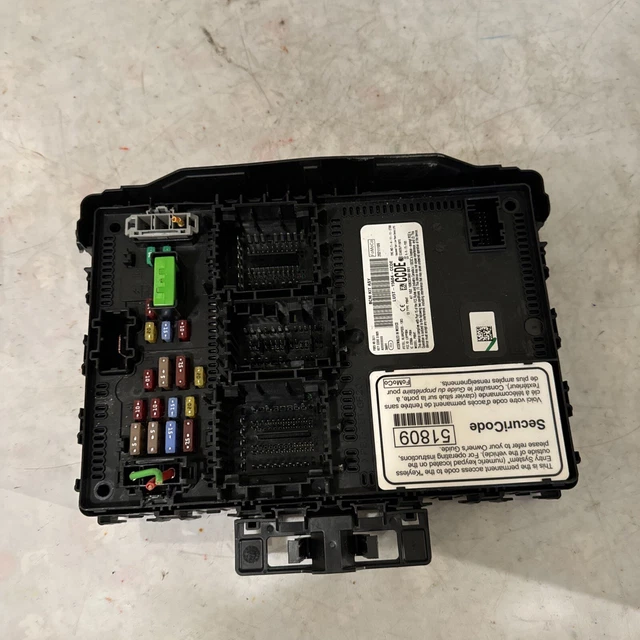 2022 FORD ESCAPE Bcm Junction Block Fuse Box Relay Body Control Module ...