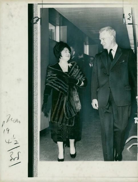 REINA ISABEL LA Reina Madre Y Señor Alan Con - Vintage Fotografía ...