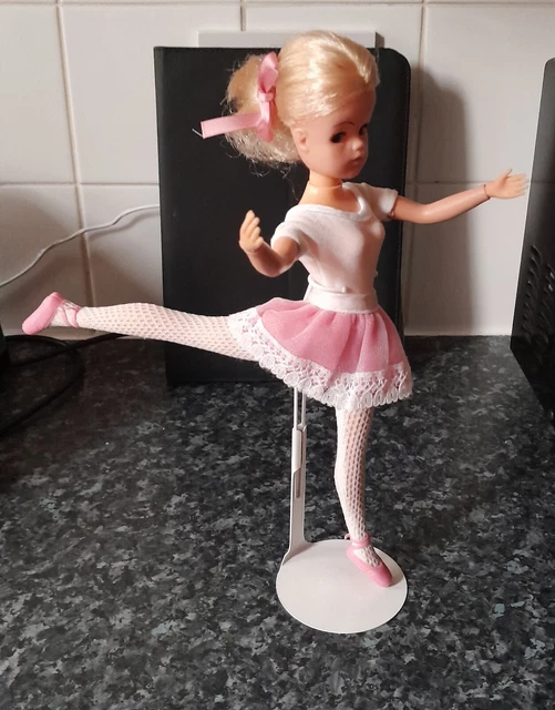 Vintage Sindy Ballerina And Outfit 1980s 2gen Blonde Hair Doll £42 99