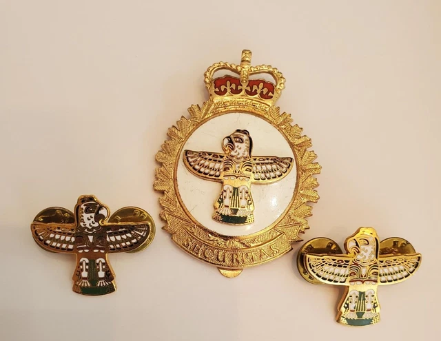 CANADIAN FORCES MILITARY Police MP Enamel Cap Badge and Collars $125.00 ...