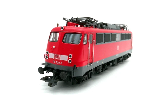 SCALA H0, ROCO, locomotiva elettrica, BR 110, ferrovie dello Stato AG indirizzo digitale 10 ...