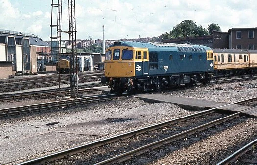 ORIGINAL 35MM colour slide of ex works 33009 BR class 33 Crompton ...