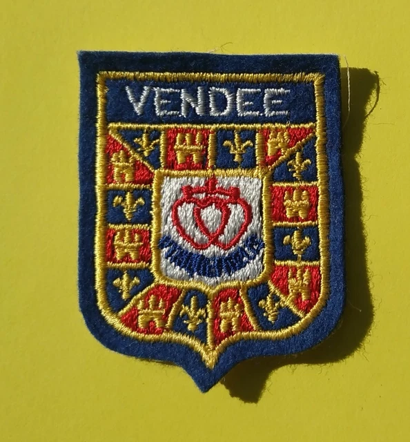 ECUSSON EN TISSUS Patch Vendée 55 x 69mm 1965/1970. Neuf EUR 7,00 ...