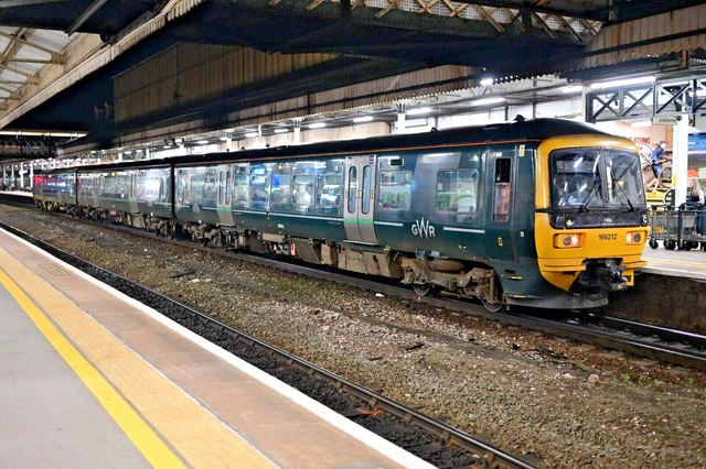 CLASS 166 NO 166212 in gwr green at exeter st davids night shot £1.20 ...