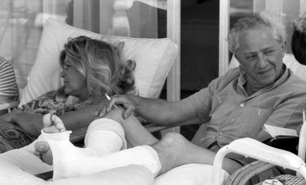 MELINA MERCOURI AND Jules Dassin on the C te d'Azur in 1970 Old Photo 4 ...