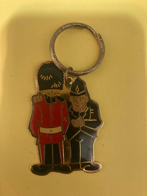VINTAGE OLD BRITISH Policeman And Royal Guard Enamel Metal Keychain ...