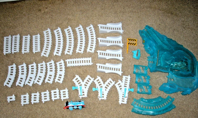 THOMAS THE TANK Engine trackmaster motorized toy train Icy Mountain ...