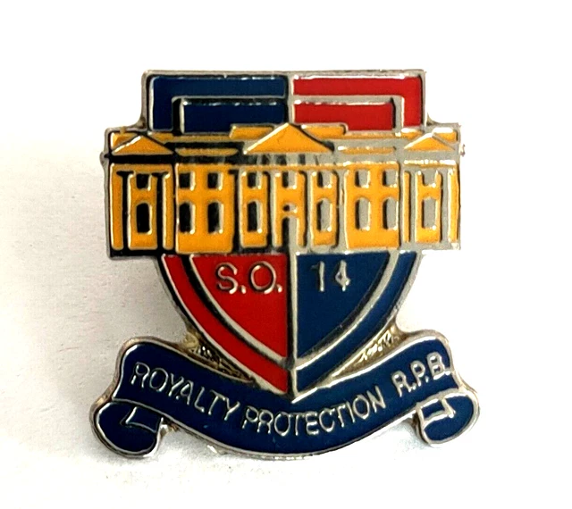 METROPOLITAN POLICE ROYALTY PROTECTION UNIT BUCKINGHAM PALACE Pin Badge ...