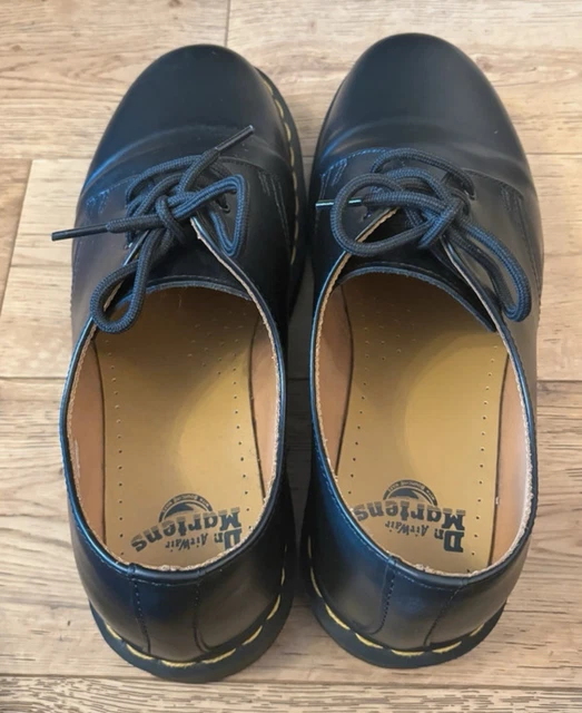 DR MARTENS DOC Martens Smooth Black Yellow Stitch Size 8 Immaculate £63 ...