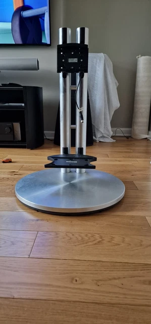 BANG & OLUFSEN BeoVision 7 & Beolab 7 Motorised Table Stand (SS:5408) £ ...